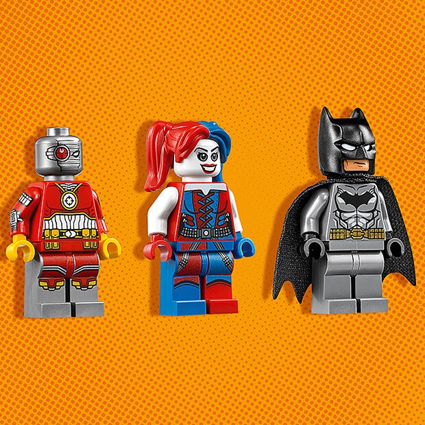 LEGO® DC Comics Super Heroes Batman™ Gotham City Cycle Chase 76053 ...